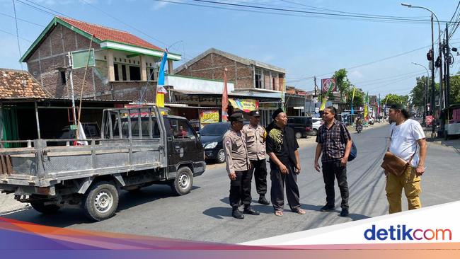 Gerombolan Pemuda Bawa Sajam di Genuk Semarang, Keroyok-Sabet Orang di Jalan