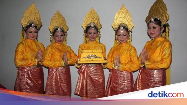 Sejarah Tari Makan Sirih, Tari Persembahan Khas Riau
