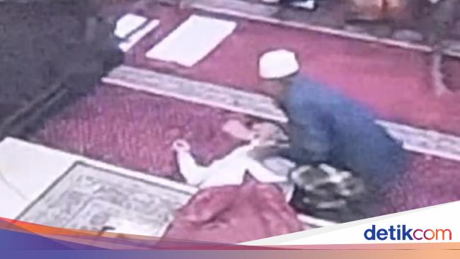 Dosen IAIN Bone Meninggal Saat Jadi Imam Salat Subuh di Masjid Agung Takalar