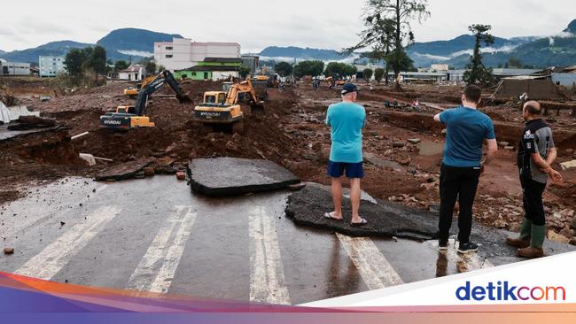 Penampakan Jalan-jalan di Brasil Hancur Diterjang Banjir