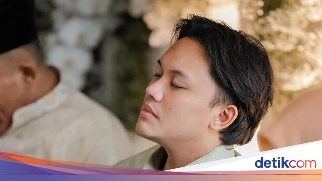 7 Foto Pengajian Rizky Febian Jelang Pernikahan, Diwarnai Tawa - Tangis ... 7 Foto Pengajian Rizky Febian Jelang Pernikahan, Diwarnai Tawa - Tangis ...
