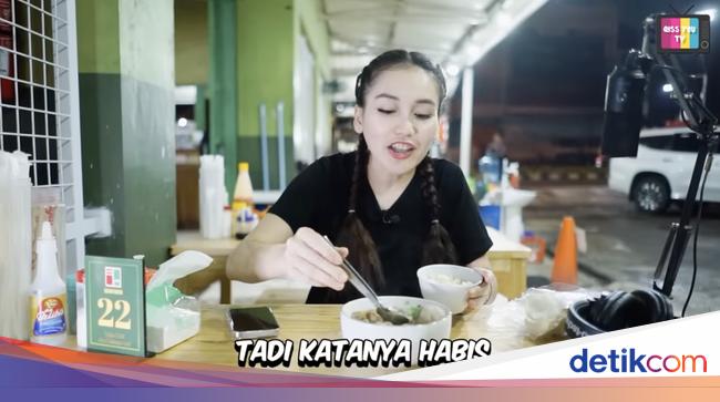 Catat! Ini 10 Rekomendasi Bakso Enak dari Ayu Ting Ting