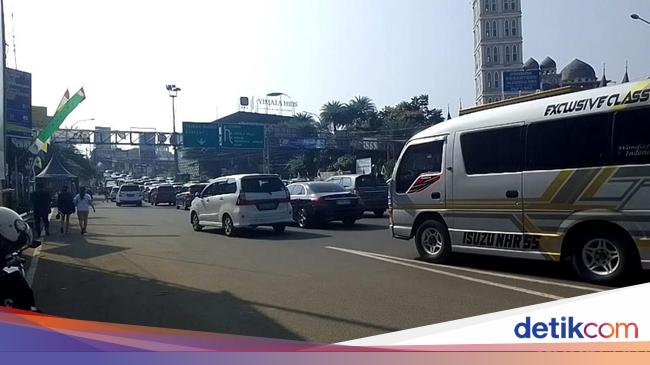 10 Ribu Kendaraan Masuk Kawasan Puncak Bogor Pagi Ini