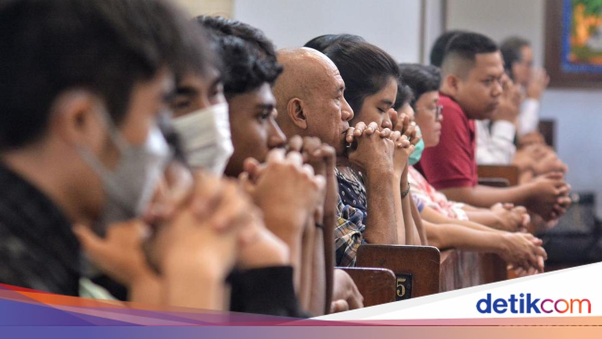 Teks Doa Litani Orang Kudus Lengkap dengan Manfaat dan Waktu Membacanya