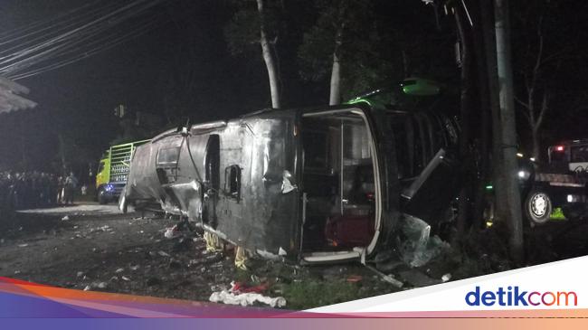 Kecelakaan Maut Bus Terulang Terus: Tidak Ada Sabuk Keselamatan, Bodi ...