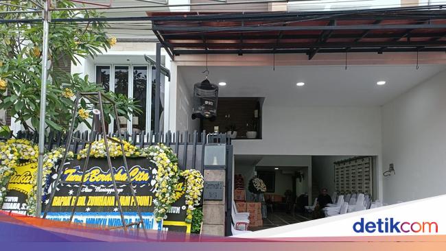 Jenazah Jampidum Kejagung Disemayamkan di Rumah Duka Cipete Jaksel