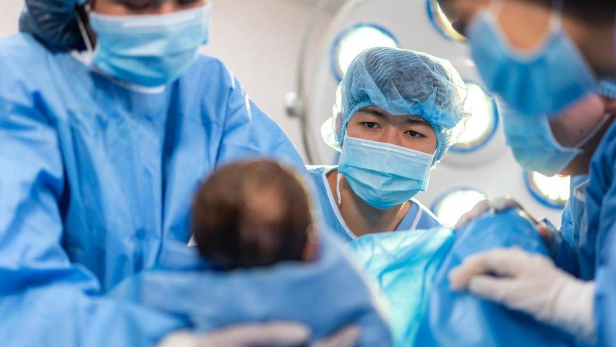 Mayapada Hospital Bandung Berhasil Tangani Kasus Langka Bayi Acalvaria