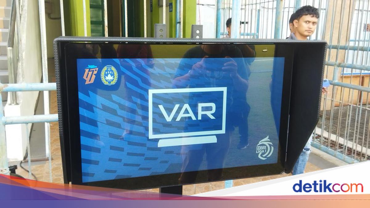 Catatan VAR di Liga 1 2024/2025: 11 Kartu Merah, 7 Penalti Dianulir