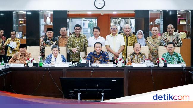 Rapat Pimpinan MPR Bahas Rancangan UU MPR hingga Bentuk Hukum PPHN