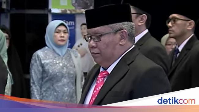 Karta Jayadi Resmi Dilantik Jadi Rektor UNM Gantikan Husain Syam