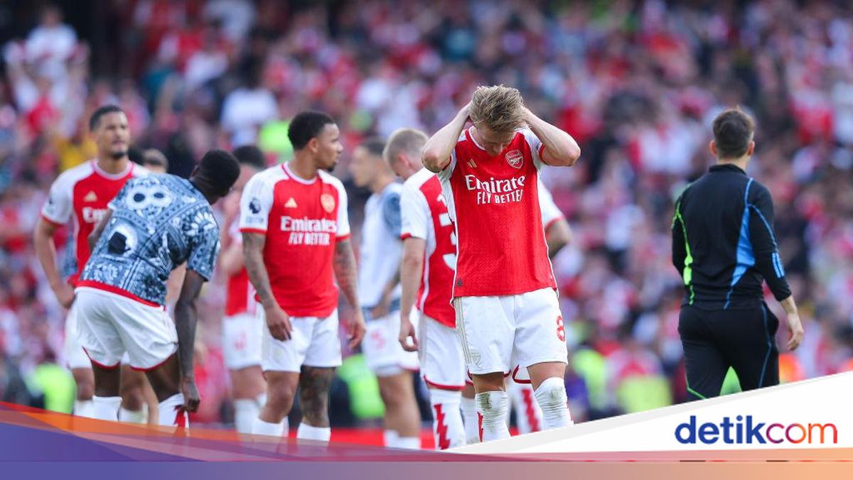 Arsenal yang Lupa Caranya Juara