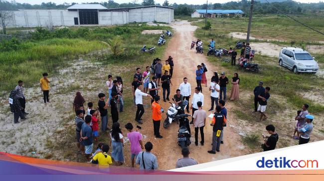 18 Adegan Rekonstruksi Suami Bunuh Istri Di Bangka Barat