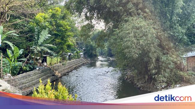 Memoar Keindahan Sungai Cikapundung yang Jadi Jantung Bandung