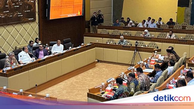 Komisi II DPR-Kemendagri Setujui PerBawaslu soal Pengawasan Pilkada 2024