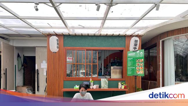 Slurpp! Mie Rumput Laut ala Bandung dengan Topping Beef Slice yang Juicy