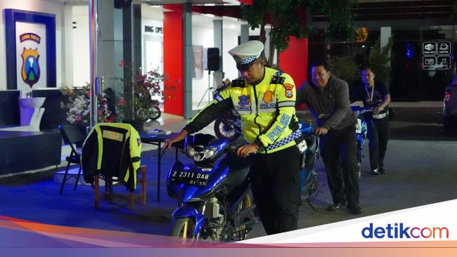 Razia Balap Liar, Polisi di Ponorogo Sita 9 Motor Razia Balap Liar, Polisi di Ponorogo Sita 9 Motor