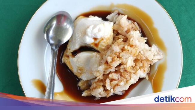 Uniknya Dadih, Yoghurt Khas Minangkabau yang Dimakan Bareng Nasi