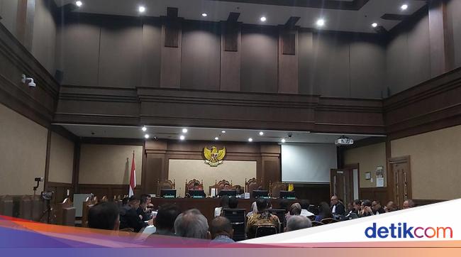 Anak SYL Sebut Mobil Berlogo NasDem yang Disita KPK Tak Ada Surat-BPKB