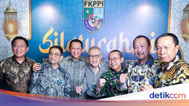 Hadiri Silaturahmi FKPPI, Bamsoet Ajak Seluruh Kader Jaga Keutuhan RI Hadiri Silaturahmi FKPPI, Bamsoet Ajak Seluruh Kader Jaga Keutuhan RI