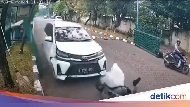 Mobil Tabrak Pemotor hingga Tewas di Jakut, Pengemudinya Lansia