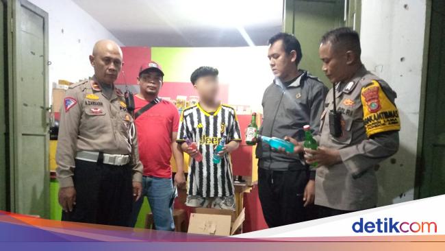 Seratusan Botol Miras Dijual di Warung Berkedok Jual Jamu di Tangsel