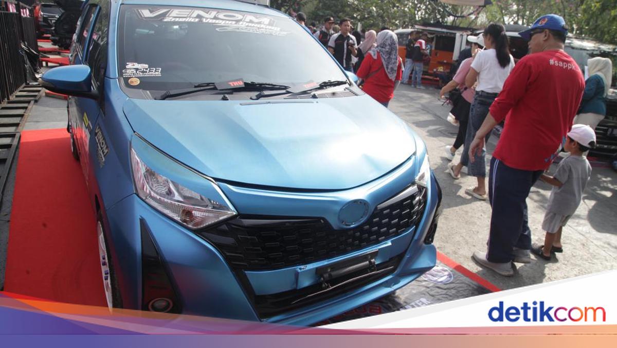 Deretan Modifikasi Mobil Daihatsu: Zebra Camper Van, Luxio Full Musik ...