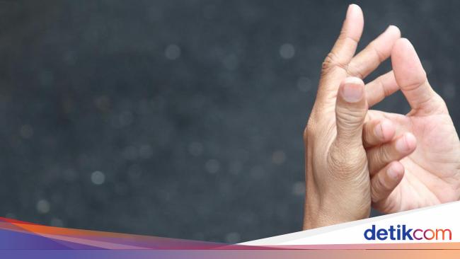 Kedutan Telapak Tangan Kanan, Gejala Penyakit Apa?