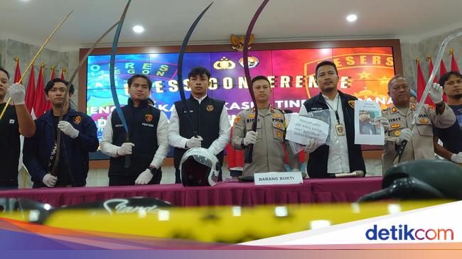 Tangan Remaja Cilegon Nyaris Putus Ditebas Geng Motor, 3 Pelaku Ditangkap Tangan Remaja Cilegon Nyaris Putus Ditebas Geng Motor, 3 Pelaku Ditangkap