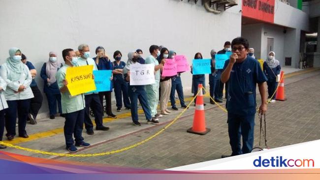 Nakes RSKD Duren Sawit Demo Buntut Dana Remunerasi Diduga Dimanipulasi