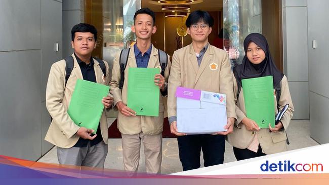 4 Mahasiswa UGM Resmi Gugat Permendikbud terkait UKT ke MA