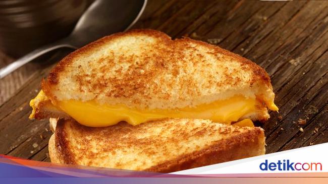 Tips Bikin Roti Panggang Keju Lumer Agar Teksturnya Tetap Renyah