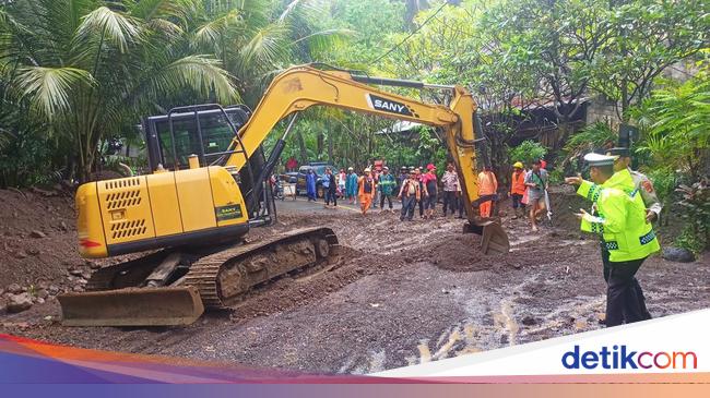 Hujan Deras, Jalur Amlapura-Denpasar Lumpuh Total Akibat Longsor