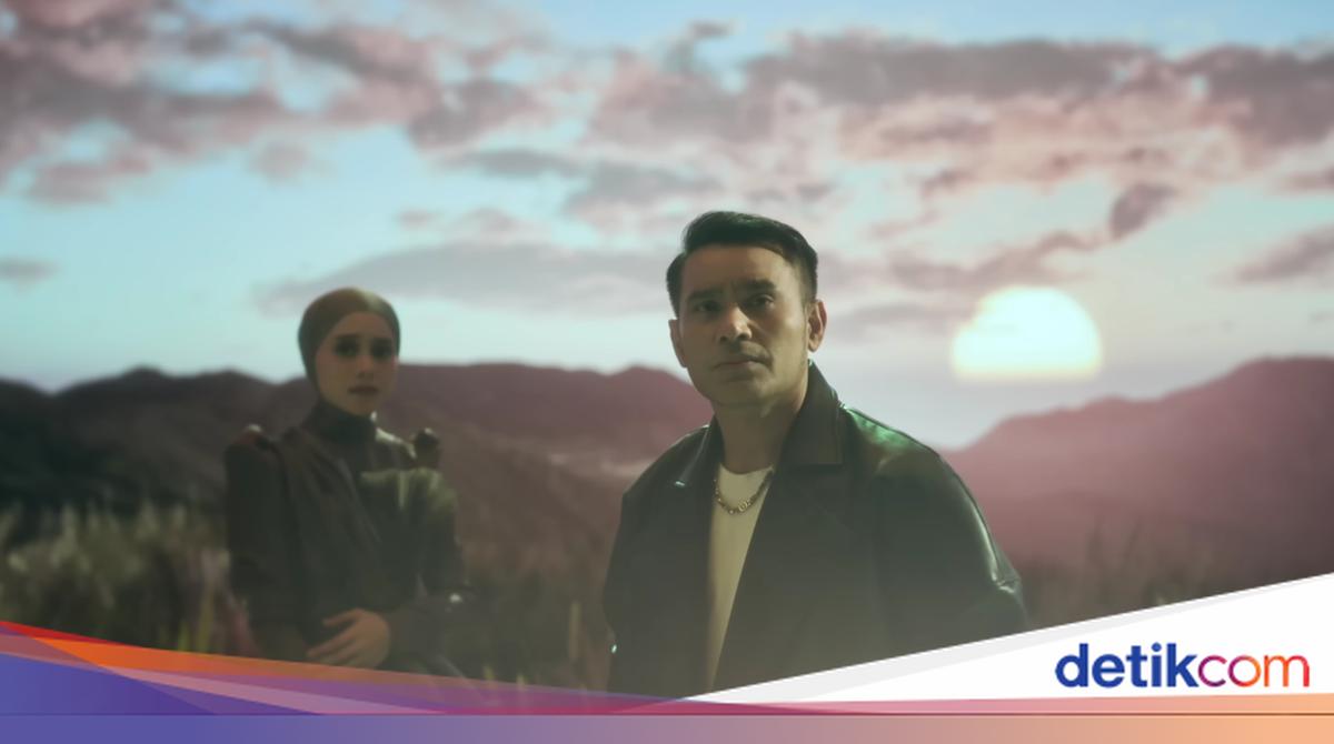 Lirik Bukan Karena Tak Cinta Duet Judika ft Lesti Trending 1 YouTube