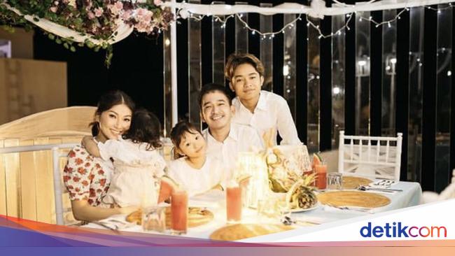 Betrand Peto Ungkap Kado untuk Ruben Onsu Ternyata Disiapkan Sarwendah