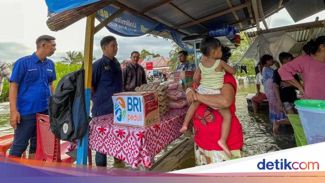BRI Gerak Cepat Beri Bantuan bagi Korban Banjir Bandang di 2 Provinsi