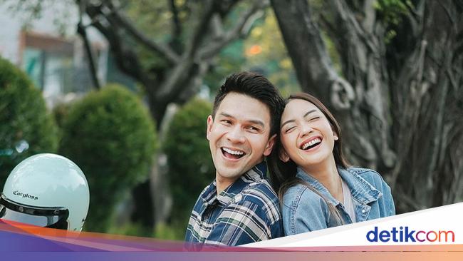 Benny Simanjuntak: Pertunangan Ijonk dan Ririn Dwi Ariyanti Gosip