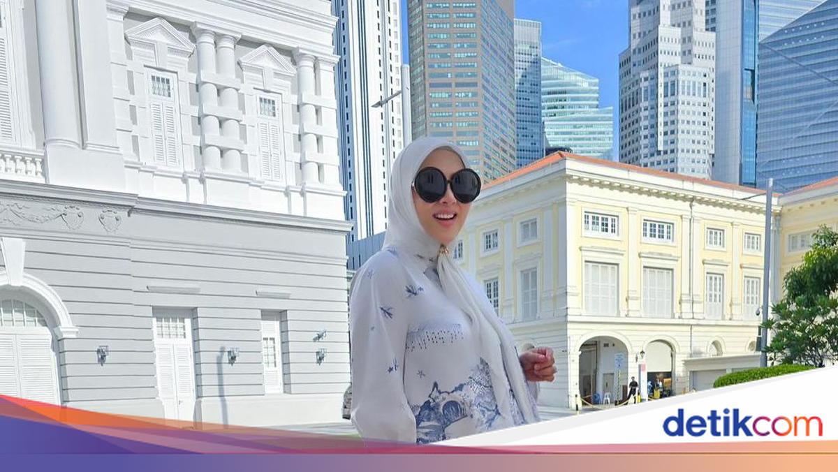 Pose Bumil Syahrini Jelang Melahirkan, Cantik Banget!