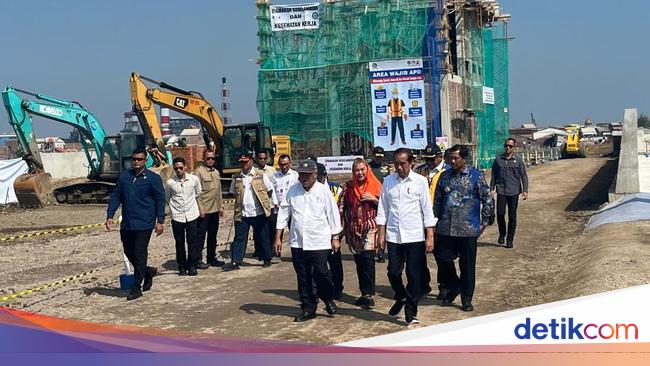 Cek Proyek Tanggul Laut Cegah Rob di Semarang, Jokowi: Bakal Selesai Agustus