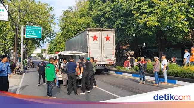 Petaka Kakek Yasin Tewas Terlindas Truk Usai Jatuh Terserempet Motor Petaka Kakek Yasin Tewas Terlindas Truk Usai Jatuh Terserempet Motor