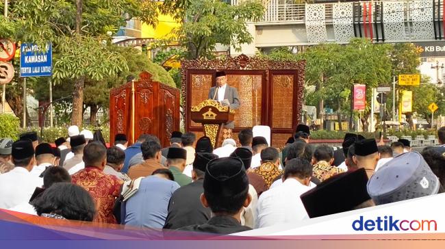 Jadi Khatib Salat Id di Semarang, Ketua KPU Ajak Sembelih Sifat ...