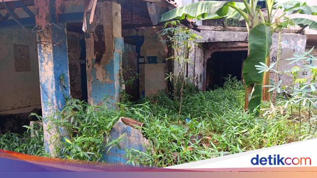 Penampakan 'Kampung Zombie' di Tengah Jakarta