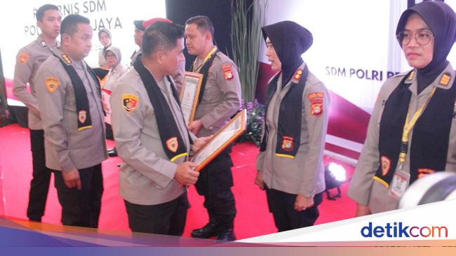 Polres Jakbar Raih Penghargaan dari Polda soal Mitigasi Pembentukan Anggota