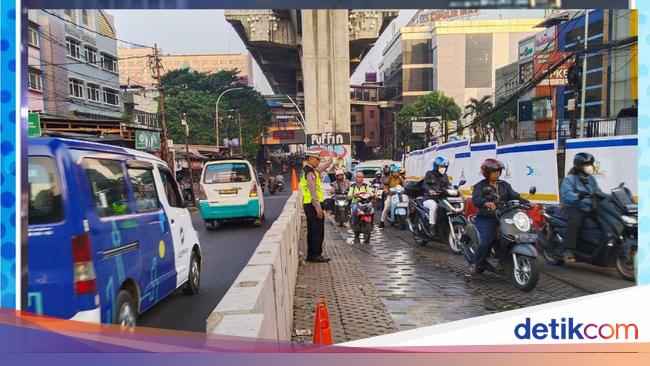 Lalu Lintas di Pasar Cipulir Macet Pagi Ini Imbas Proyek Galian