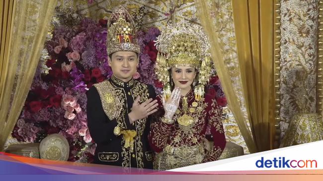 Cut Beby Tsabina Pakai Baju Pengantin Adat Aceh Saat Nikah, Sarat Nilai ...