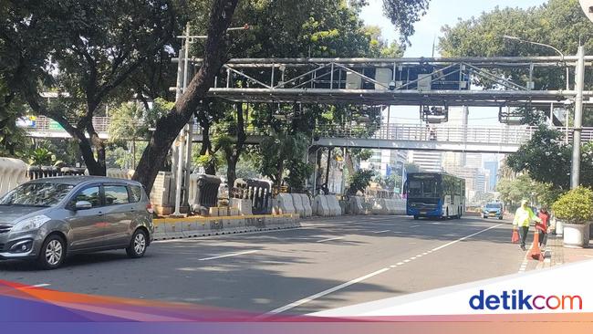 Jalan Medan Merdeka Dibuka Lagi Usai Jakarta Marathon, Lalu Lintas Lancar