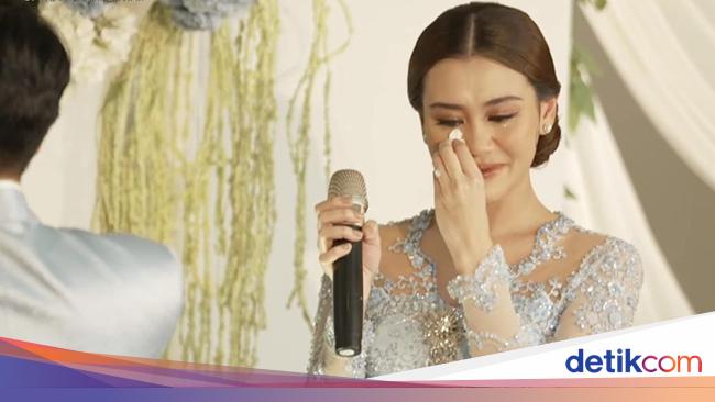 Tangis Aaliyah Massaid Dilamar Thariq Halilintar