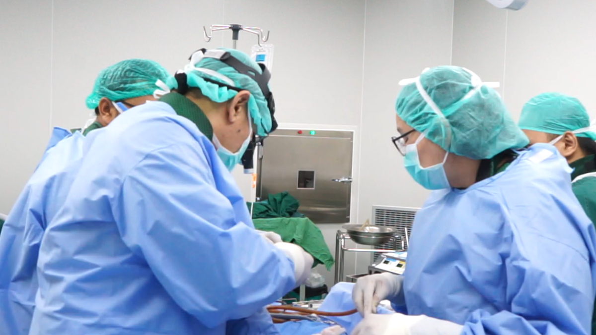 Dokter RS Royal Progress Bagi Tips agar Aman Saat Operasi Bedah Plastik
