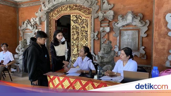 Hari Pertama PPDB Jalur Zonasi, Dua SMA Favorit di Denpasar Ramai