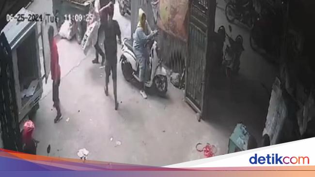 Viral Wanita Dijambret di Pasar Labuan Pandeglang, Uang Rp 42 Juta Hilang