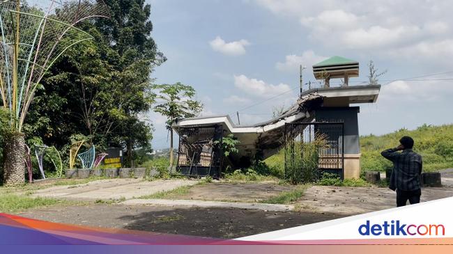 Taman Hutan Kota Cianjur Merana, Bertahun-tahun Terbengkalai Taman Hutan Kota Cianjur Merana, Bertahun-tahun Terbengkalai